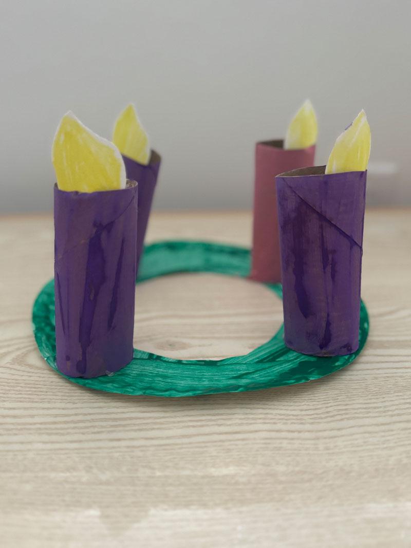 How to Create a Handmade Advent Wreath | Homeschool Mom Collective